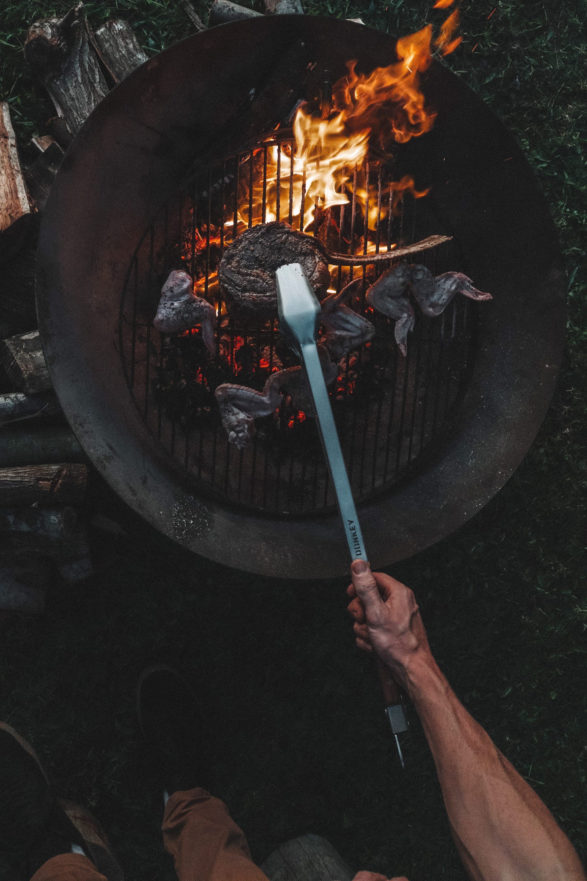 BBQ Tong | Donkey Long Tong | USA | CAN | AUS